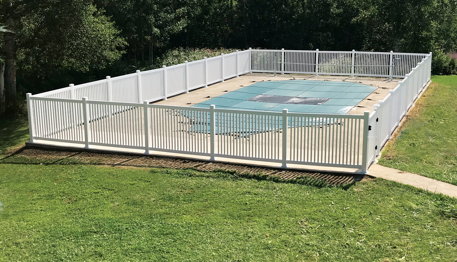 Vinyl Fencing - Envision Outdoor Living Products